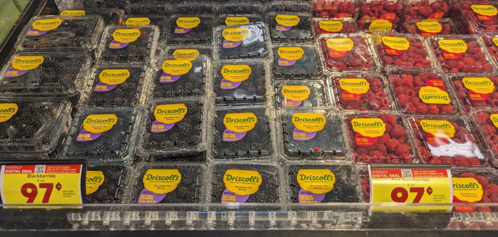 Raspberries And Blackberries Are Just 97¢ At Kroger - iHeartKroger